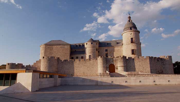 Monumento a las 7 doncellas - Web Oficial del Ayuntamiento de Simancas